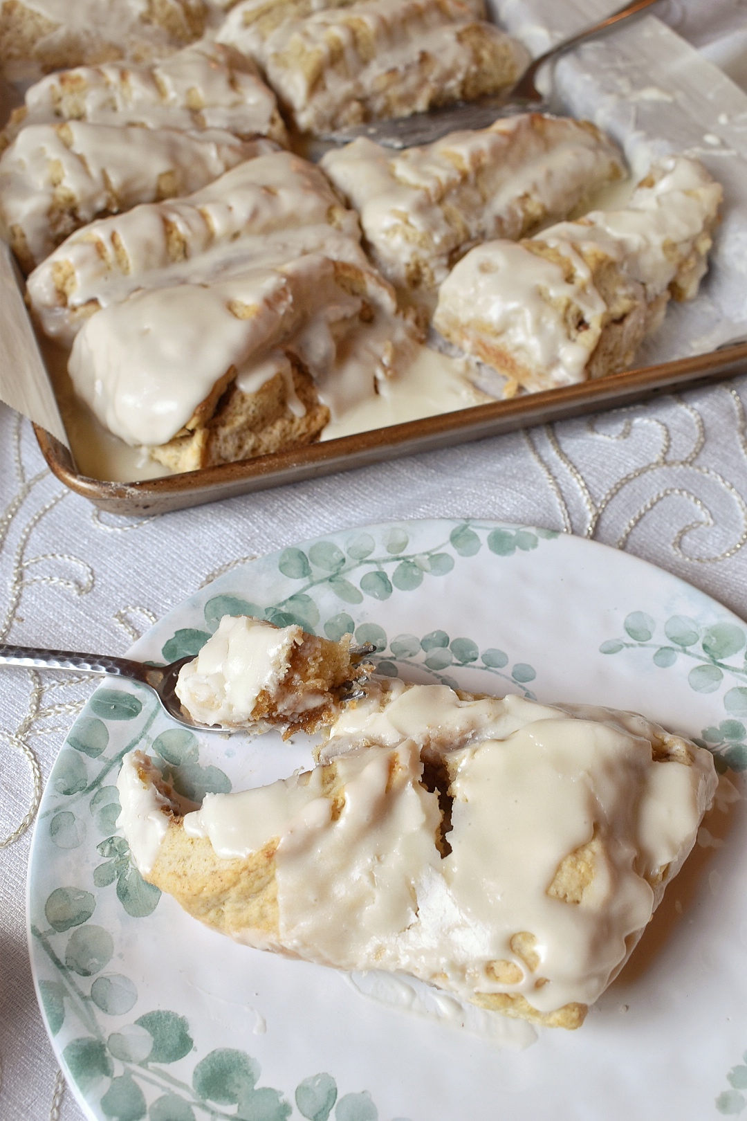 Cinnamon Roll Scones ⋆ SomeTyme Place ⋆ Cottage Kitchen ⋆