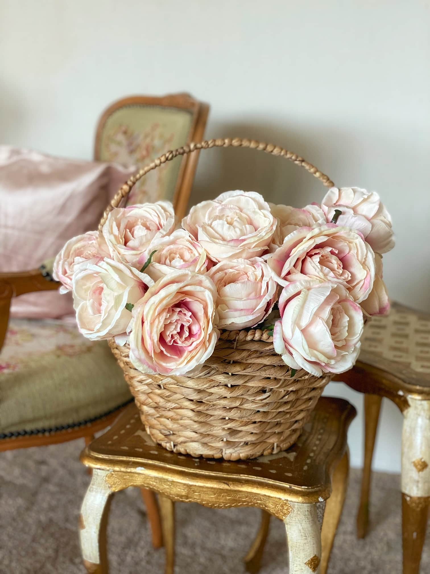 How to Style Baskets in Home Decor ⋆ SomeTyme Place