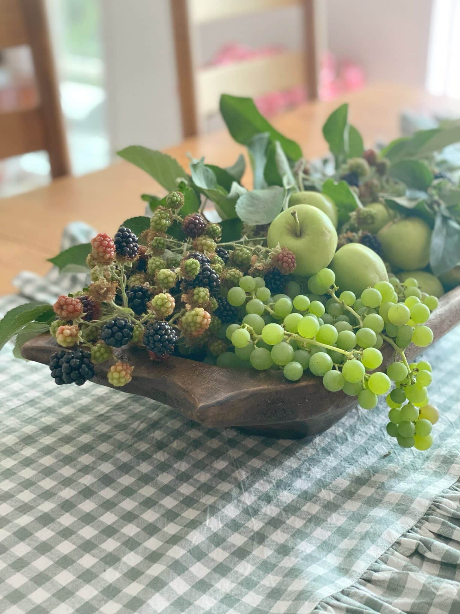 Decorating the Cottage Table in August ⋆ SomeTyme Place