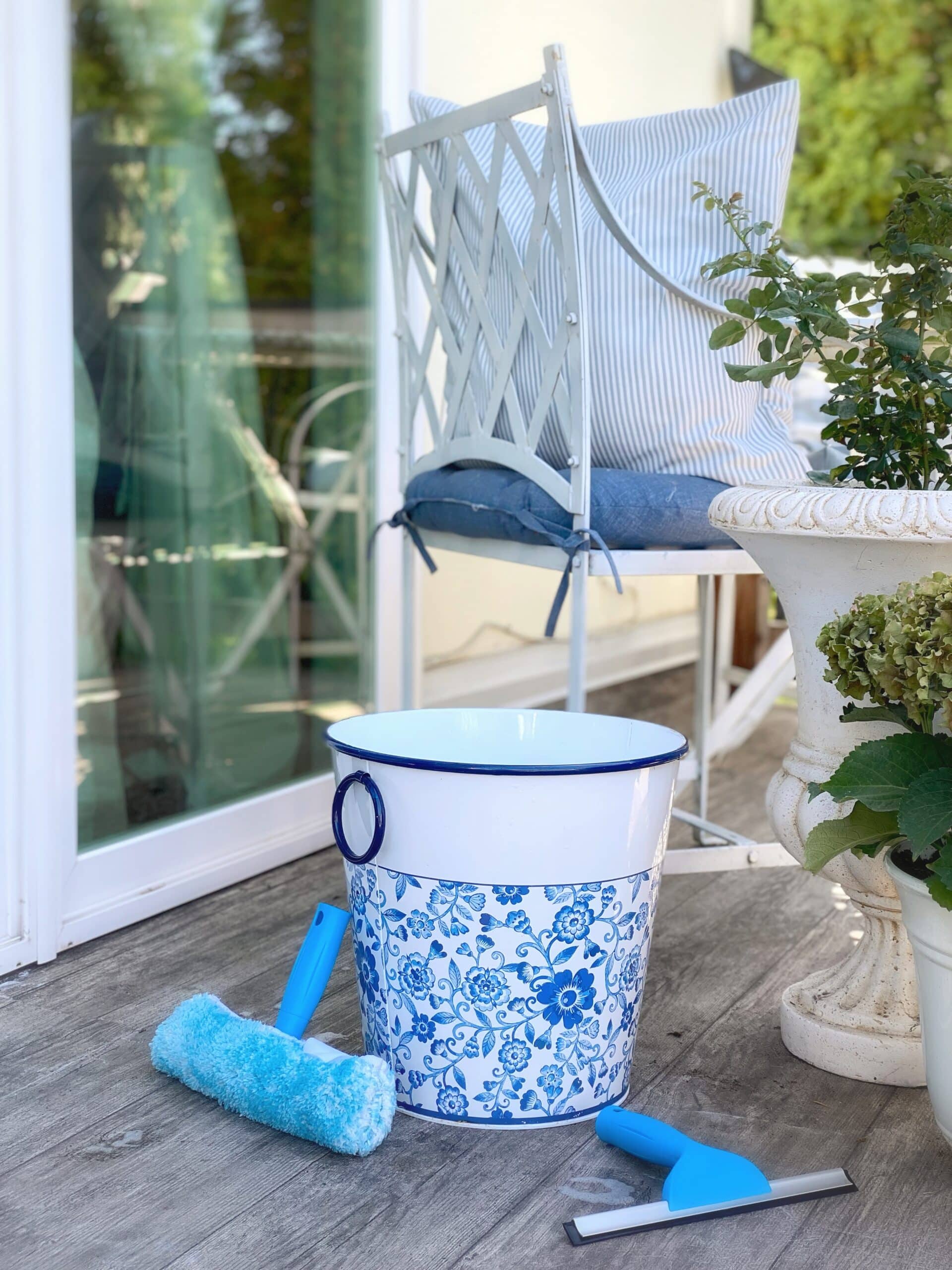 Homemade Window Wash ⋆ SomeTyme Place